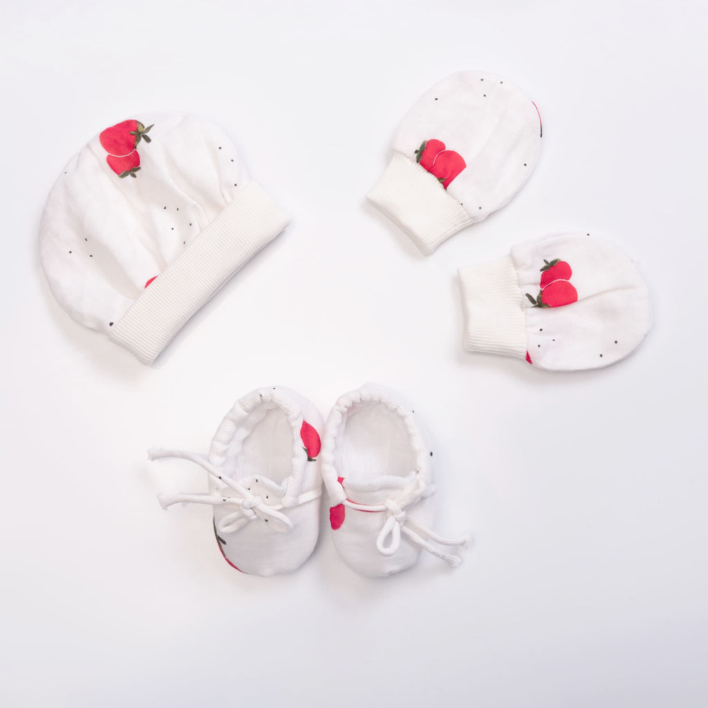 Tomatino Muslin Cap Mittens and Booties Set